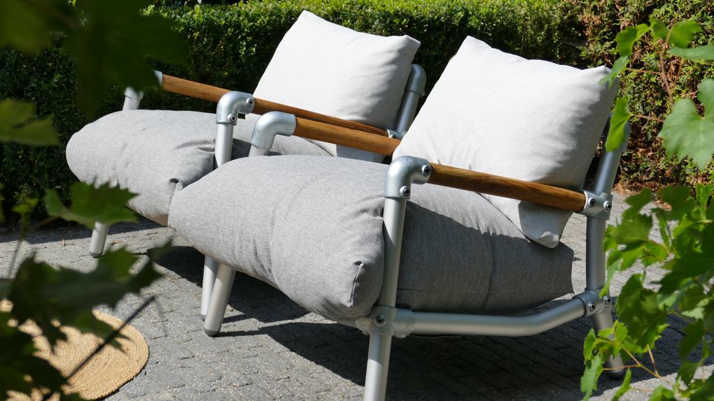 Loungebanken tuin - Kleurrijke tuinmeubelen - Atelier robuuzt.nl